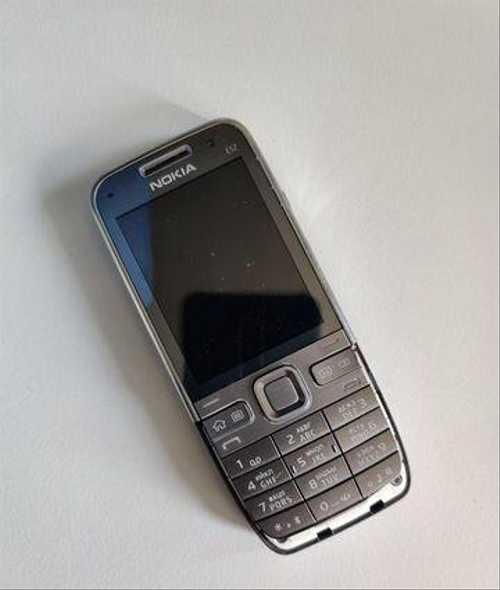 Nokia e52