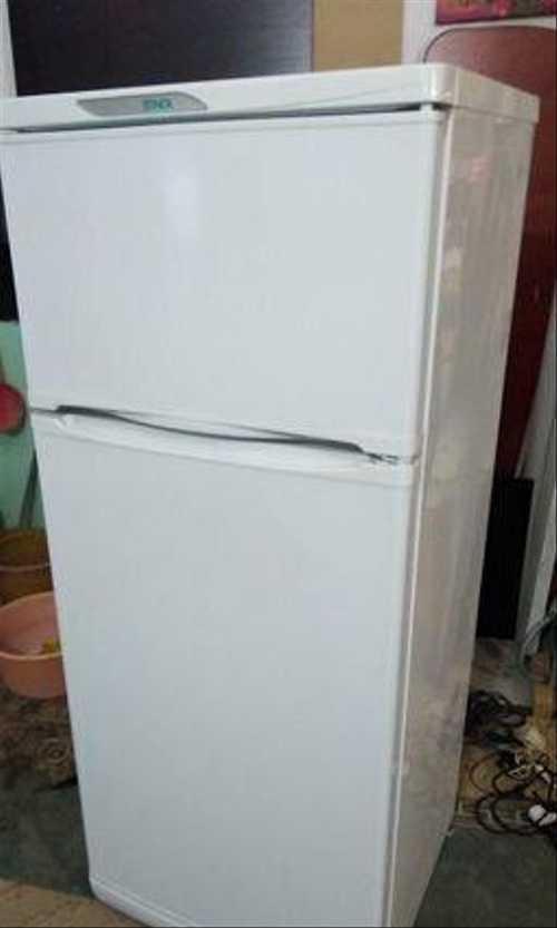 Продам 2-х камерный холодильник "Stinol"