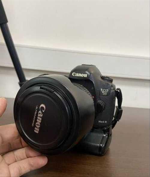 Продаю фотоаппарат Canon Mark 3 KIT