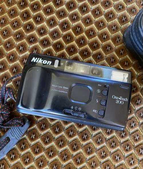 Фотоаппарат Nikon One Touch 200