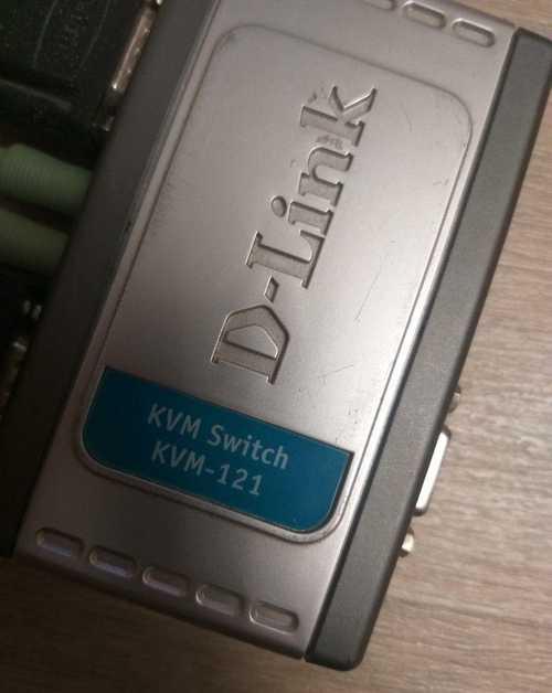 Двухпортовый переключатель D-Link KVM-121