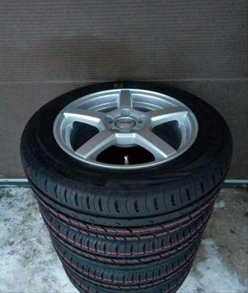 Летние колеса 185/65 R15 сверловка 5*100 новые