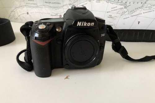 Зеркальный фотоаппарат Nikon D90