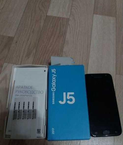 Смартфон Samsung SM-J530F J5 2017 черный