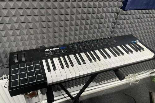 Мидиклавиатура Alesis VI49
