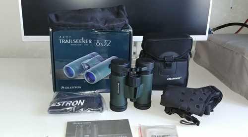 Компактный бинокль Celestron Trailseeker 8x32