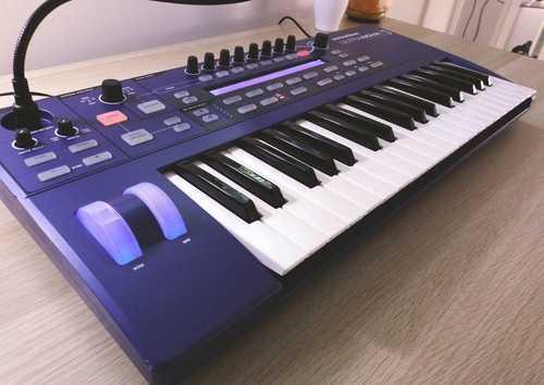 Синтезатор novation ultranova