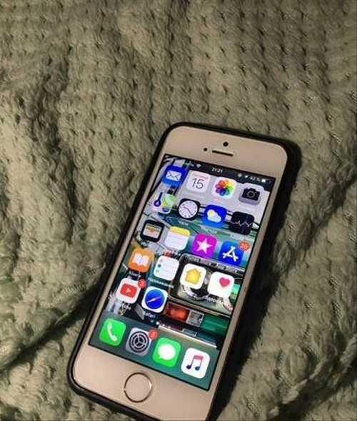Телефон iPhone5s 16gb