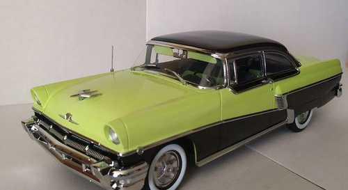 1/18 Mercury Montclair hardtop 1956, Sunstar