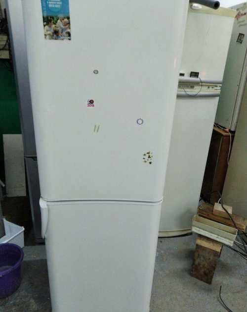 Холодильник Indesit 200см