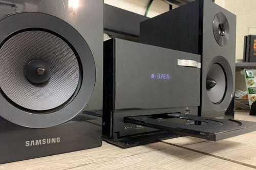 Hi-Fi DVD Samsung MM-E330D