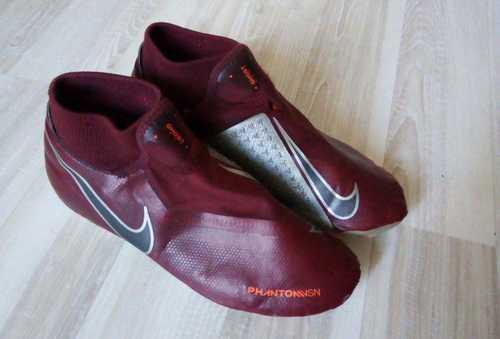 Бутсы Nike Phantom