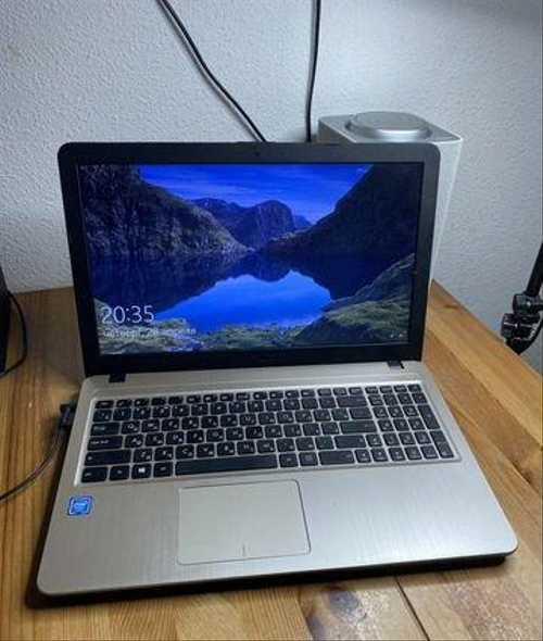 Ноутбук Asus x540N 15.6'' Идеальное состояние