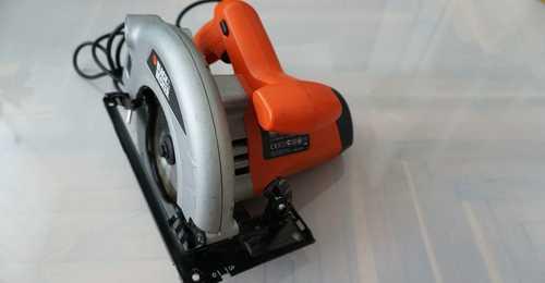 Дисковая пила Black Decker CD 601