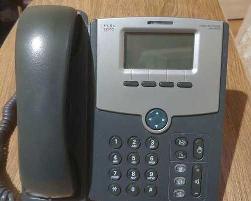 IP телефоны Cisco SPA502G, Yealink SIP-T21P E2