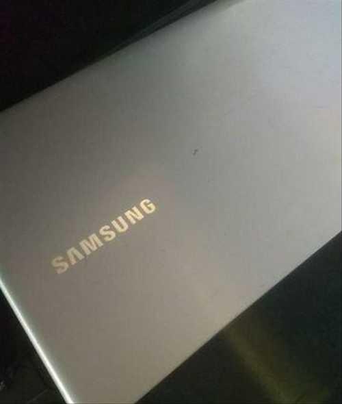 Samsung np-300, 17 дюймов
