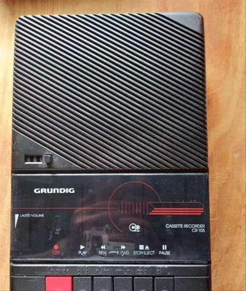 Кассетный магнитофон Grundig CR105