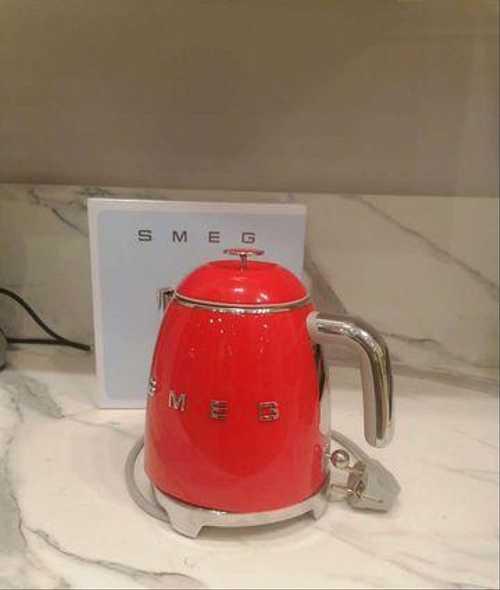 Чайник smeg KLF05rdeu