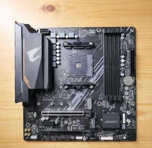 Материнская плата gigabyte B550M aorus elite