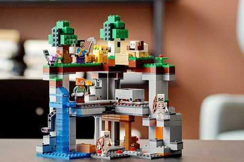 Lego Minecraft 21169 The First Adventure