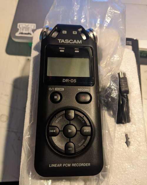 Рекордер Tascam DR-05 V2