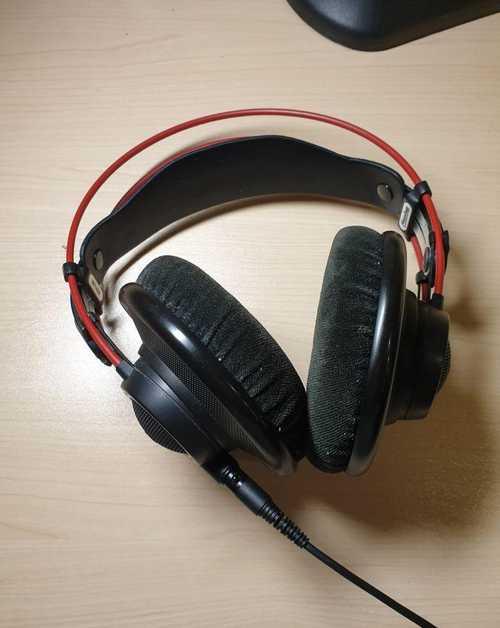 Наушники AKG K7XX