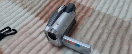 Видеокамера Canon DC21