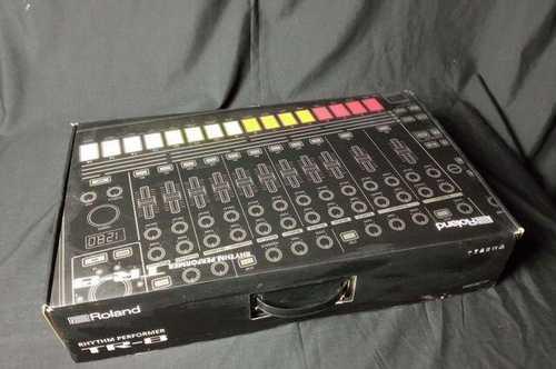 Roland tr-8