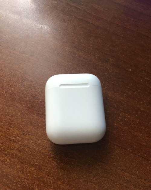 Продаю зарядочное устройство от Air Pods