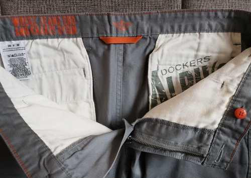 Чиносы Dockers