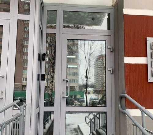 Алиминиевые двери