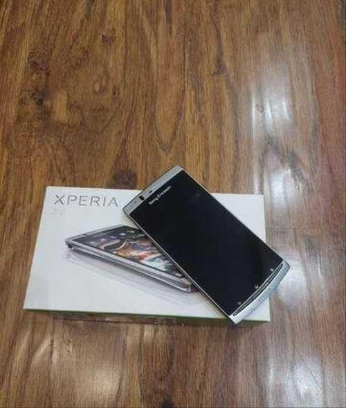 Телефон Sony xperia Arc