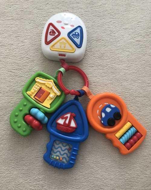 Fisher price музыкальный брелок