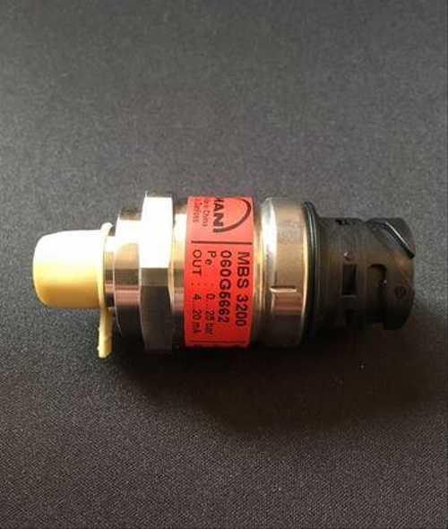 Датчик давления man. 52502269 Датчик давления man. Danfoss 063g1542 - преобразователь давления. Датчик давления ман m16.