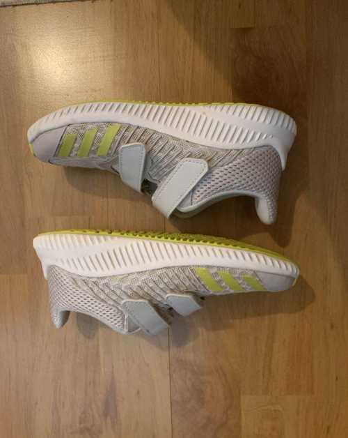 Кроссовки adidas 30р