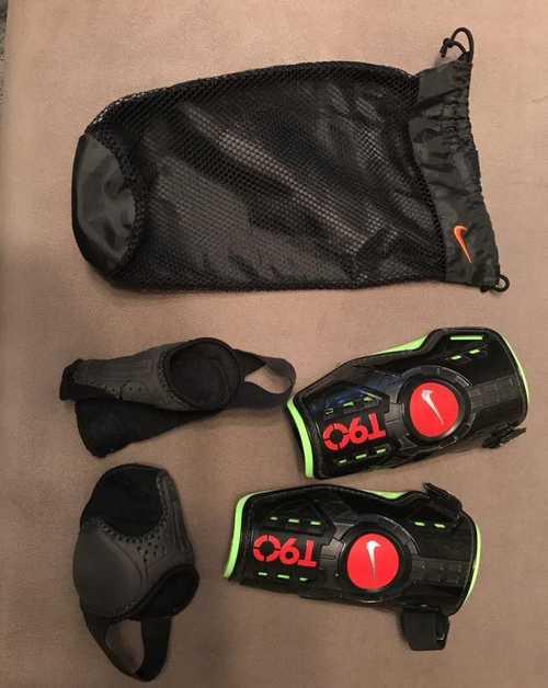 Щитки для футбола Nike total 90
