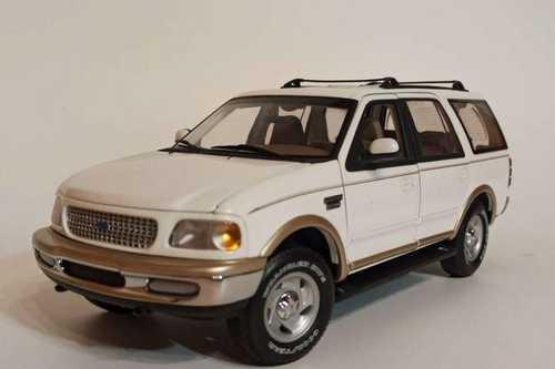 Ford Expedition Eddie Bauer 1:18 Ut Models