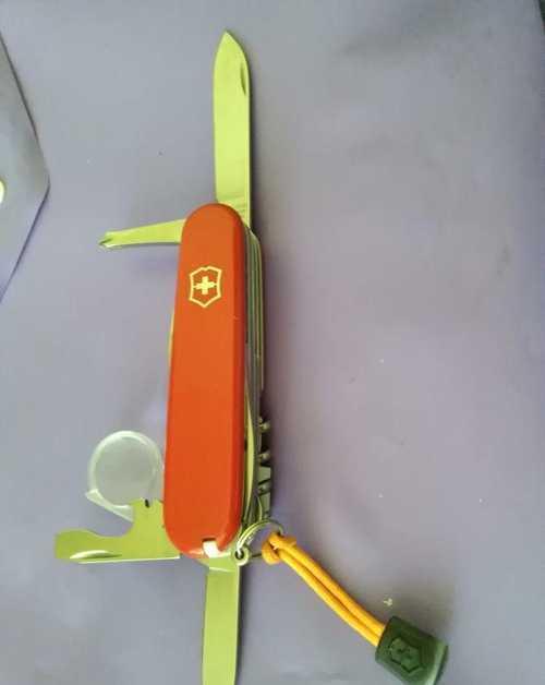 Нож Victorinox explorer