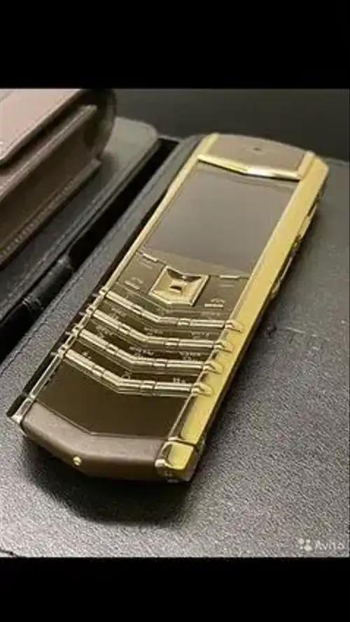 Vertu signature S design pure chocolate RED gold