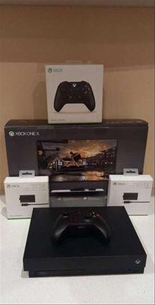 Xbox one x 1 TB 2 Джойстика