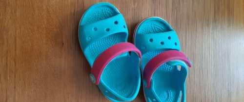 Продам сандали crocs супер состояние р. С5