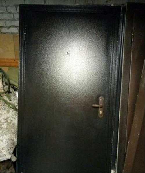 Куплю металлическую дверь недорого б у. Двери б/у входные металлические Выкса. Металлическая дверь бу Долгопрудный.