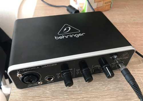 Звуковая карта behringer u phoria umc22