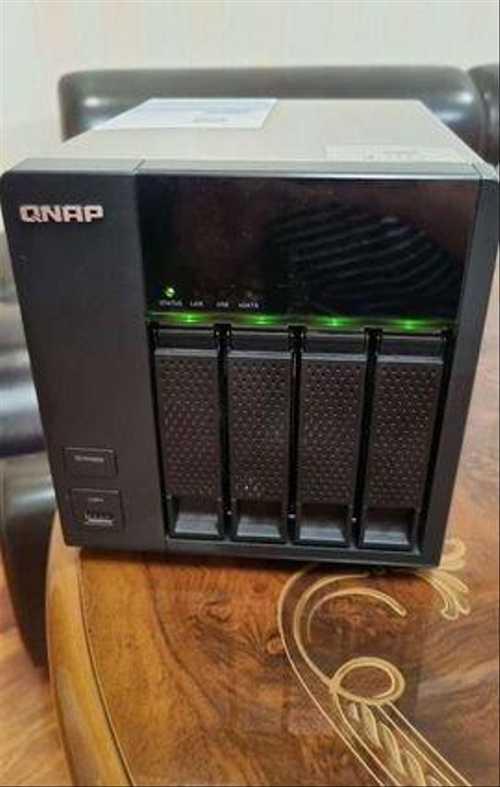 Сетевое хранилище Qnap TS-420 +4 диска 4tb