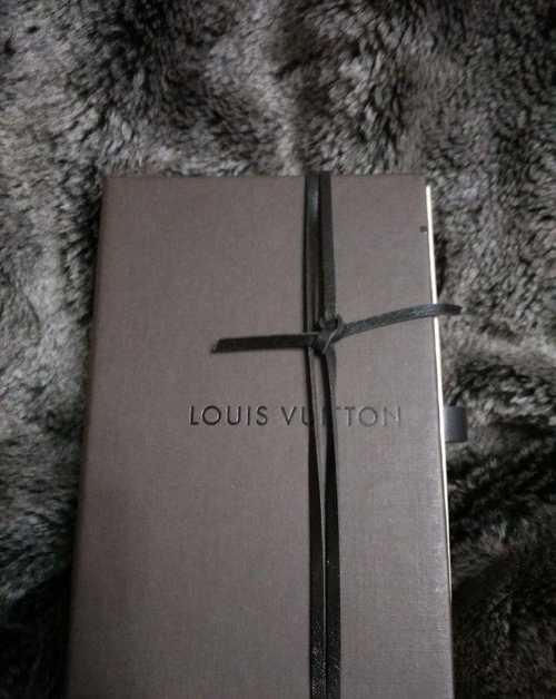 Коробка Louis vuitton