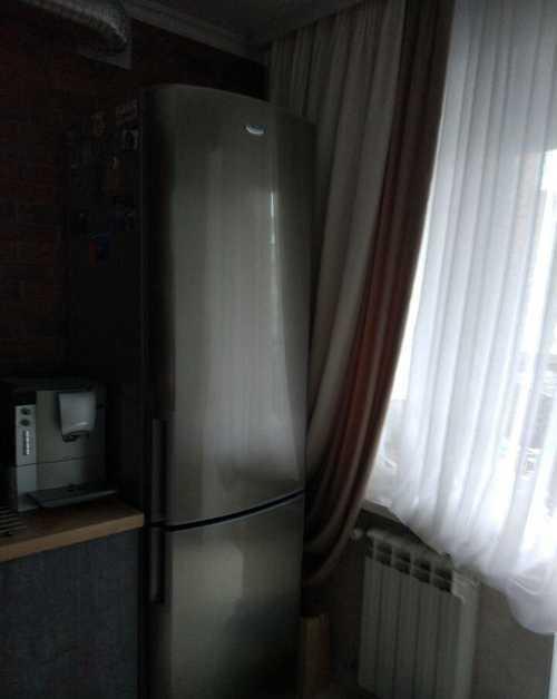 Холодильник Whirlpool ARC 7658/1 IX