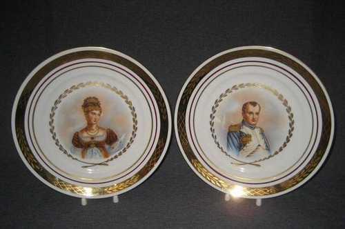 Две тарелки с портретами Наполеона и Жозефины