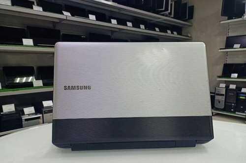 Ноутбук Samsung NP300E5A-S08RU