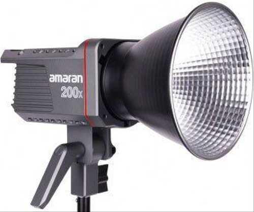 Студийный видеосвет Aputure Amaran 200x 200W 2700