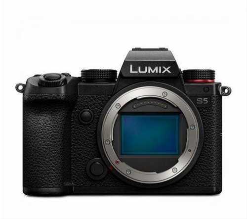 Фотоаппарат Panasonic Lumix DC-S5 Body